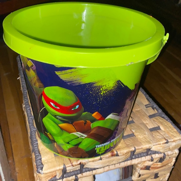 Nickelodeon | Toys | Nickelodeon Ninja Turtle Plastic Bucket | Poshmark